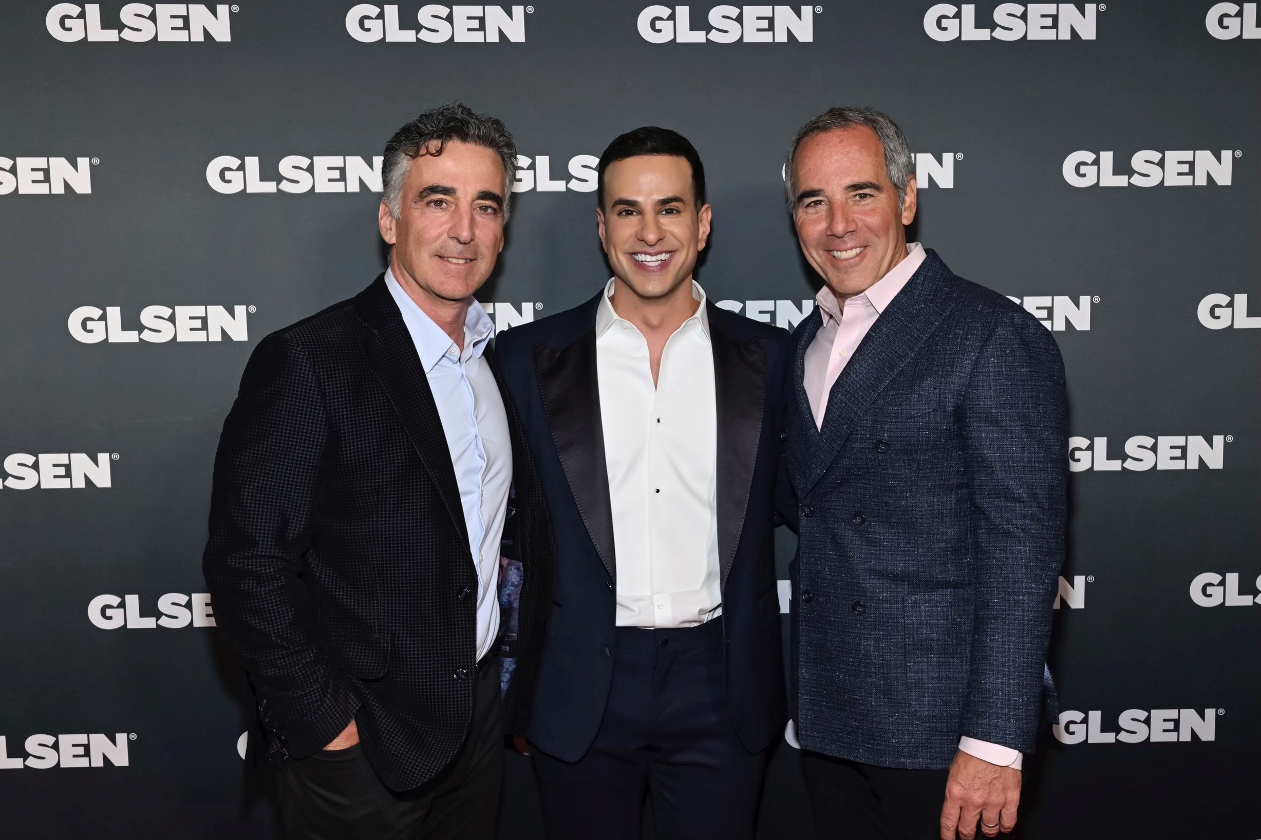 REPUBLIC HONORED WITH VISIBILITY AWARD AT GLSEN EVENT
