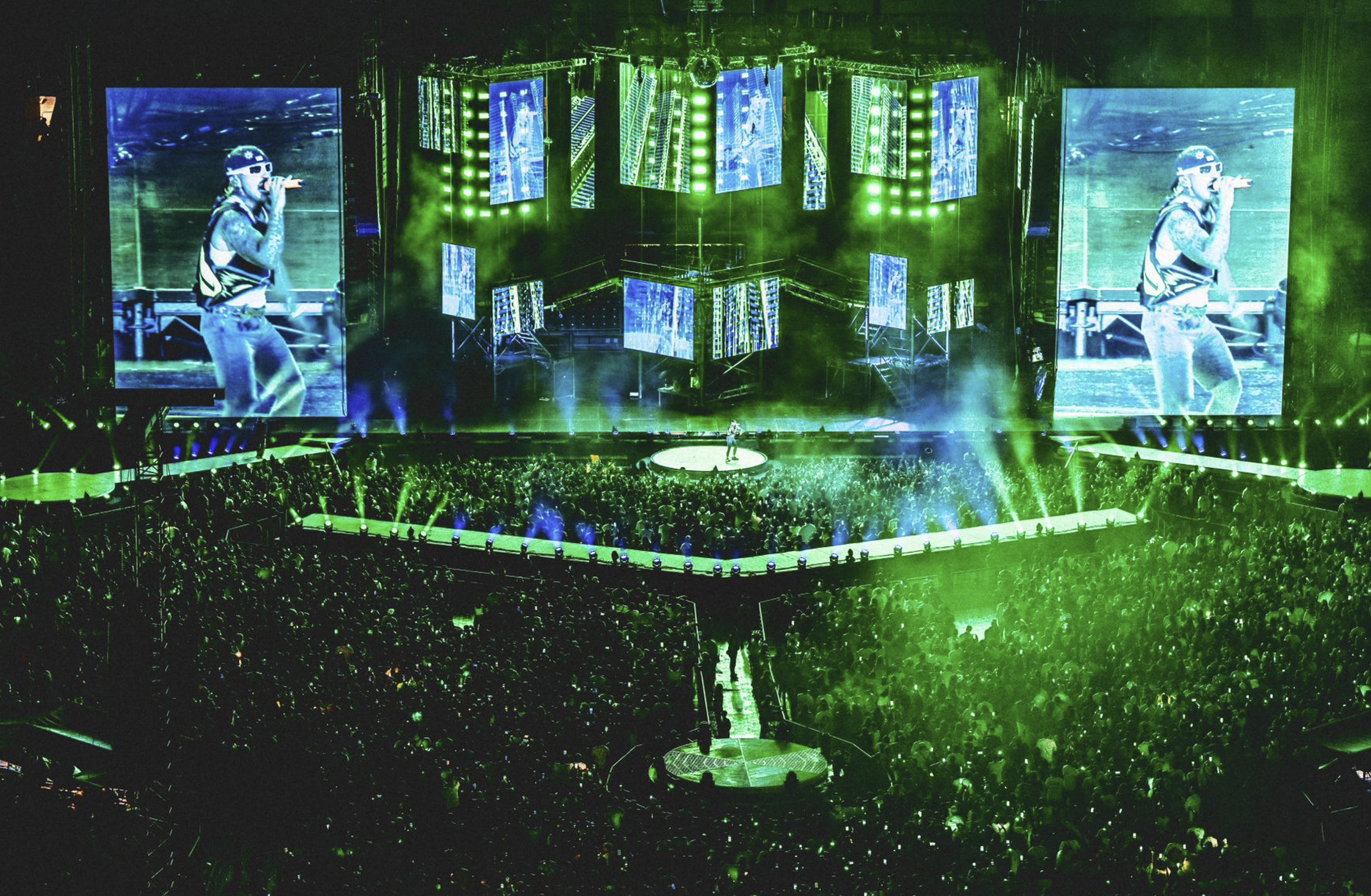 FEID WRAPS U.S. TREK WITH SOLD-OUT STADIUM SHOW